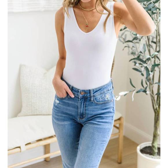 Yelete | Tops | New Yelete The Basics Bodysuit In White | Poshmark